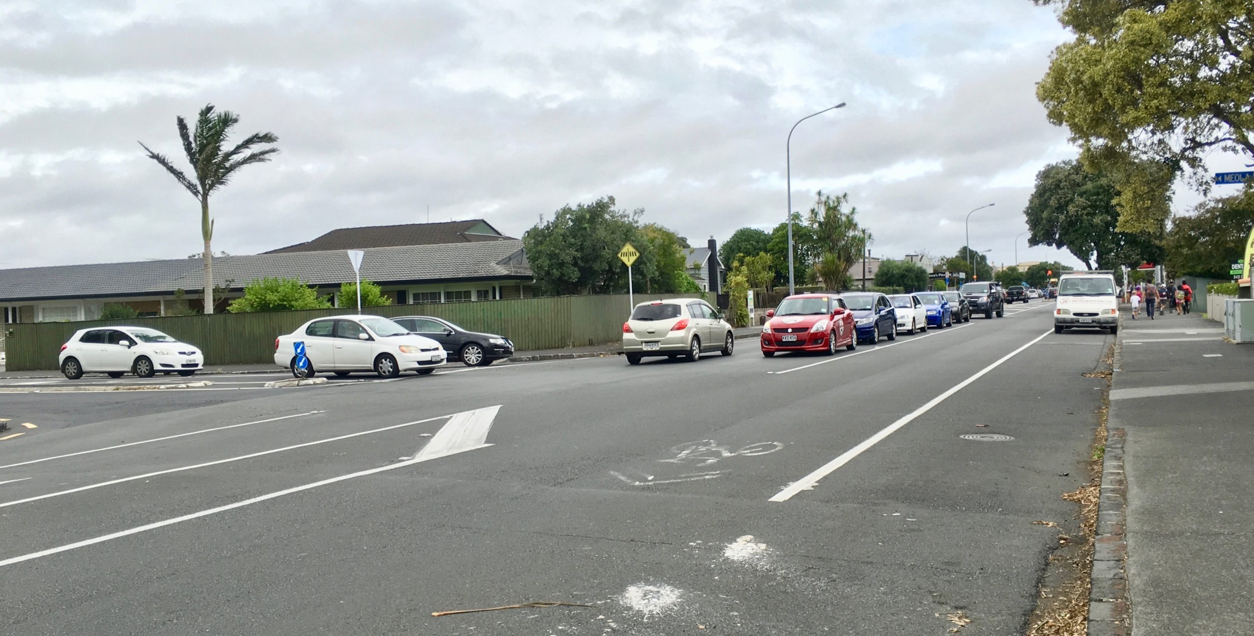 Pt Chev Road Meola Road intersection - Bike Auckland
