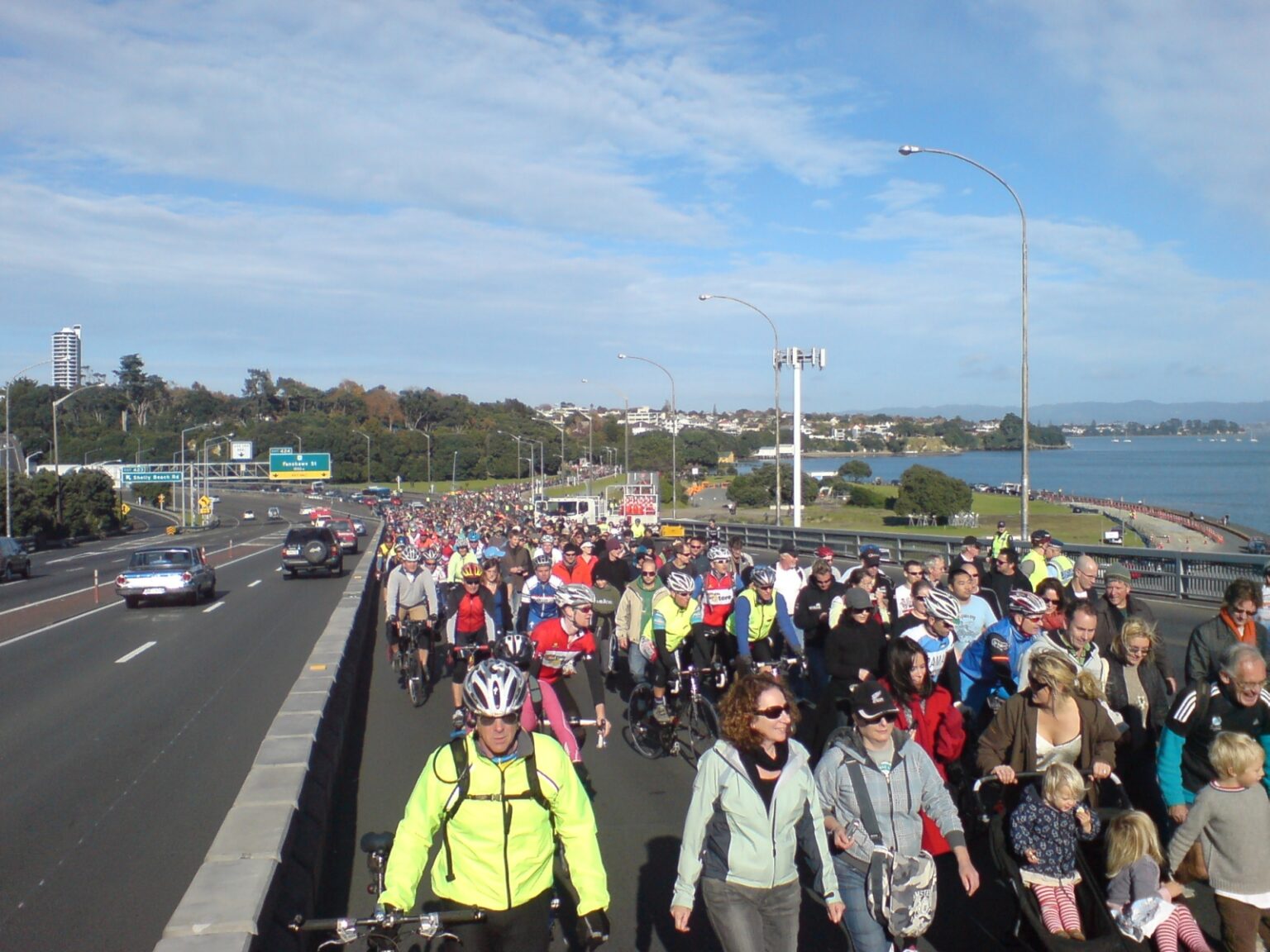 Northwestern Cycleway - The Causeway Works - Bike Auckland